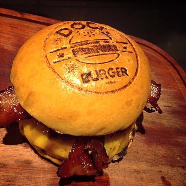 Hamburguerias adotam a moda do pão estampado - São Paulo para Curiosos
